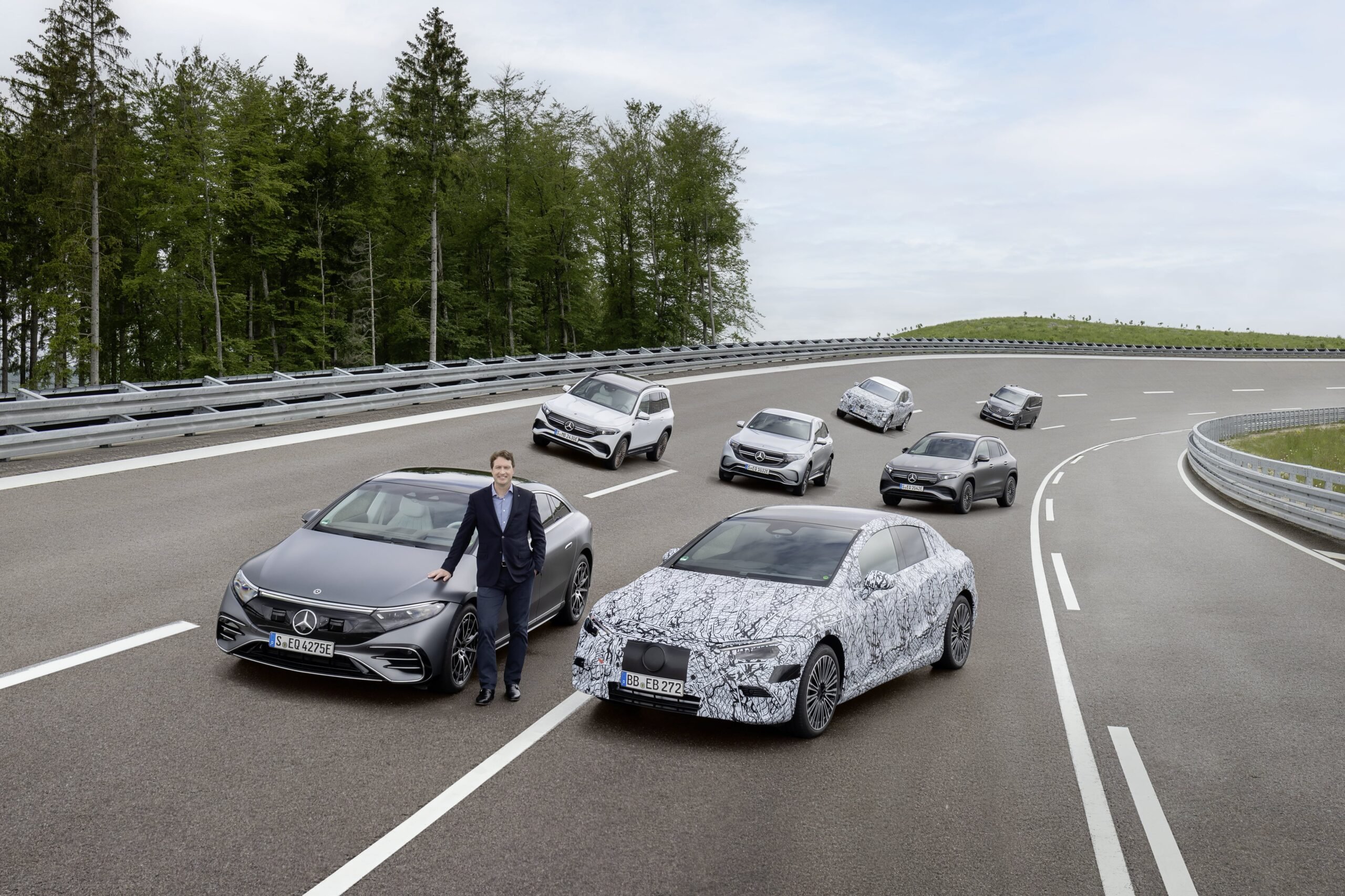 Mercedes-Benz prepares to go all-electric | AutoDrift.ae