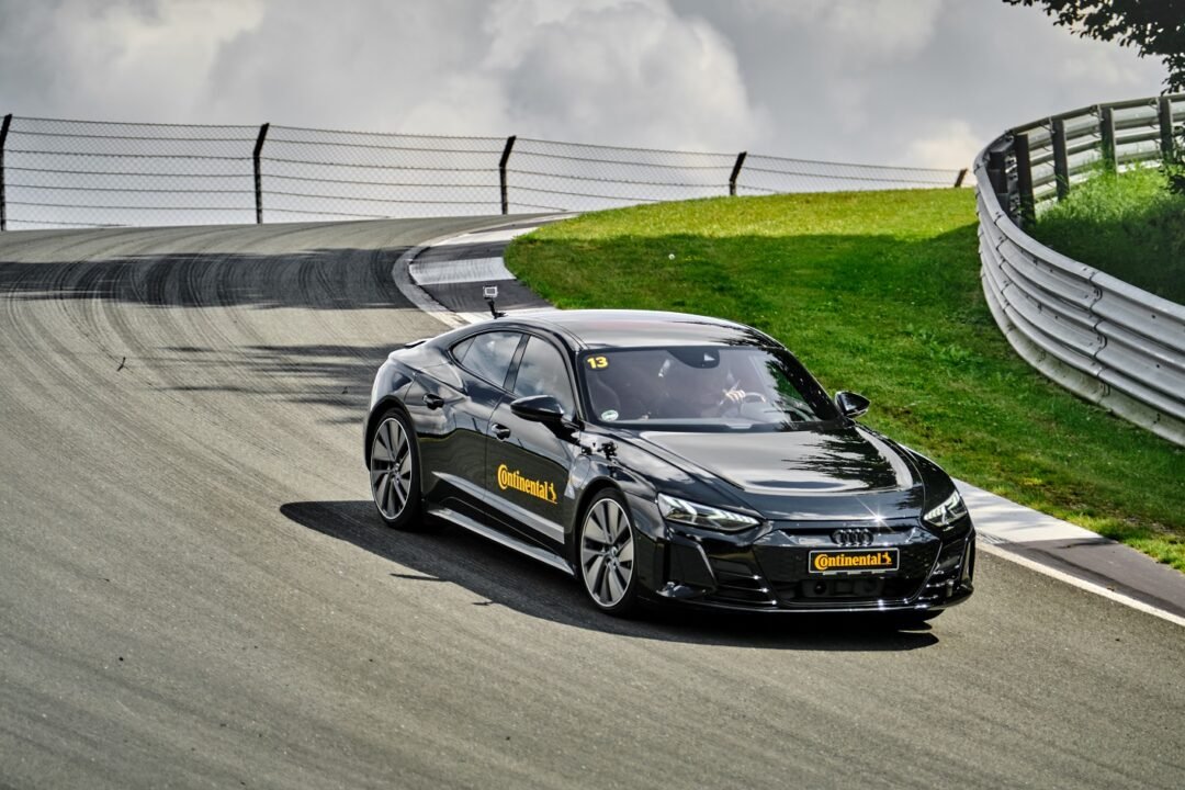 Continental Presents New SportContact 7 Tyre Line | AutoDrift.ae