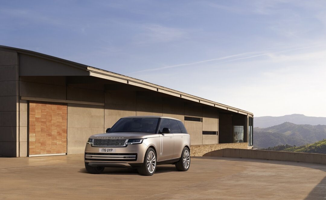 New Range Rover: Modern, Refined and Super Capable | AutoDrift.ae