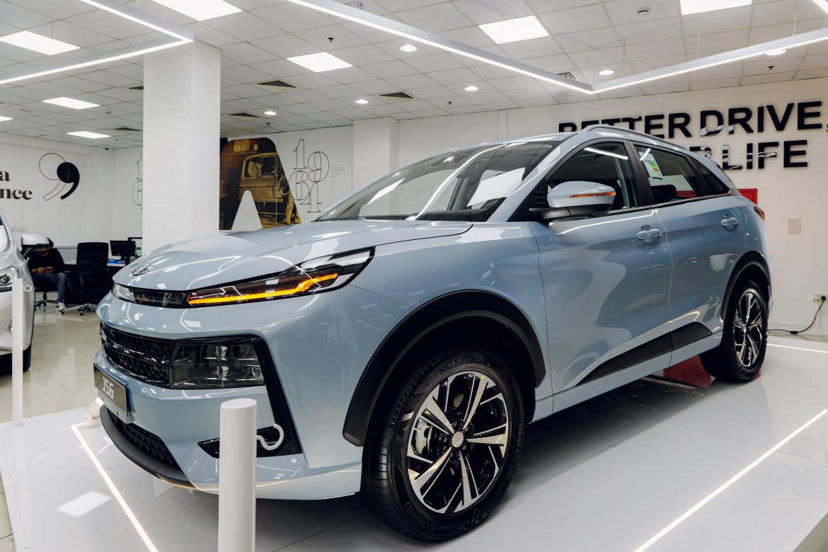 JAC Motors introduces the JS6 SUV in the UAE | AutoDrift.ae